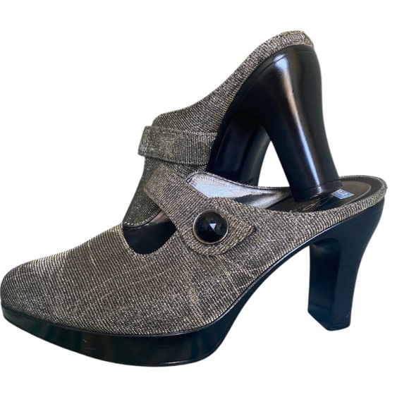 Co Cos | Shoes | Elevated Mary Jane Metallic Gray Platform Clogs Womens ...